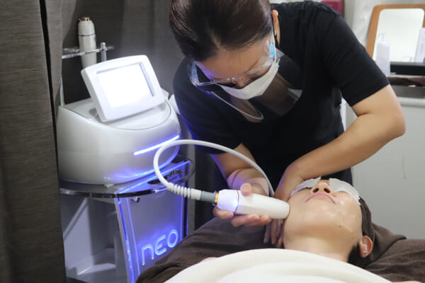 高洲の完全紹介制サロンで今話題のHIFU体験！年内は4,000ショット6,600円の超お得なキャンペーン中♪【編集室から先着3名様ご紹介します ...